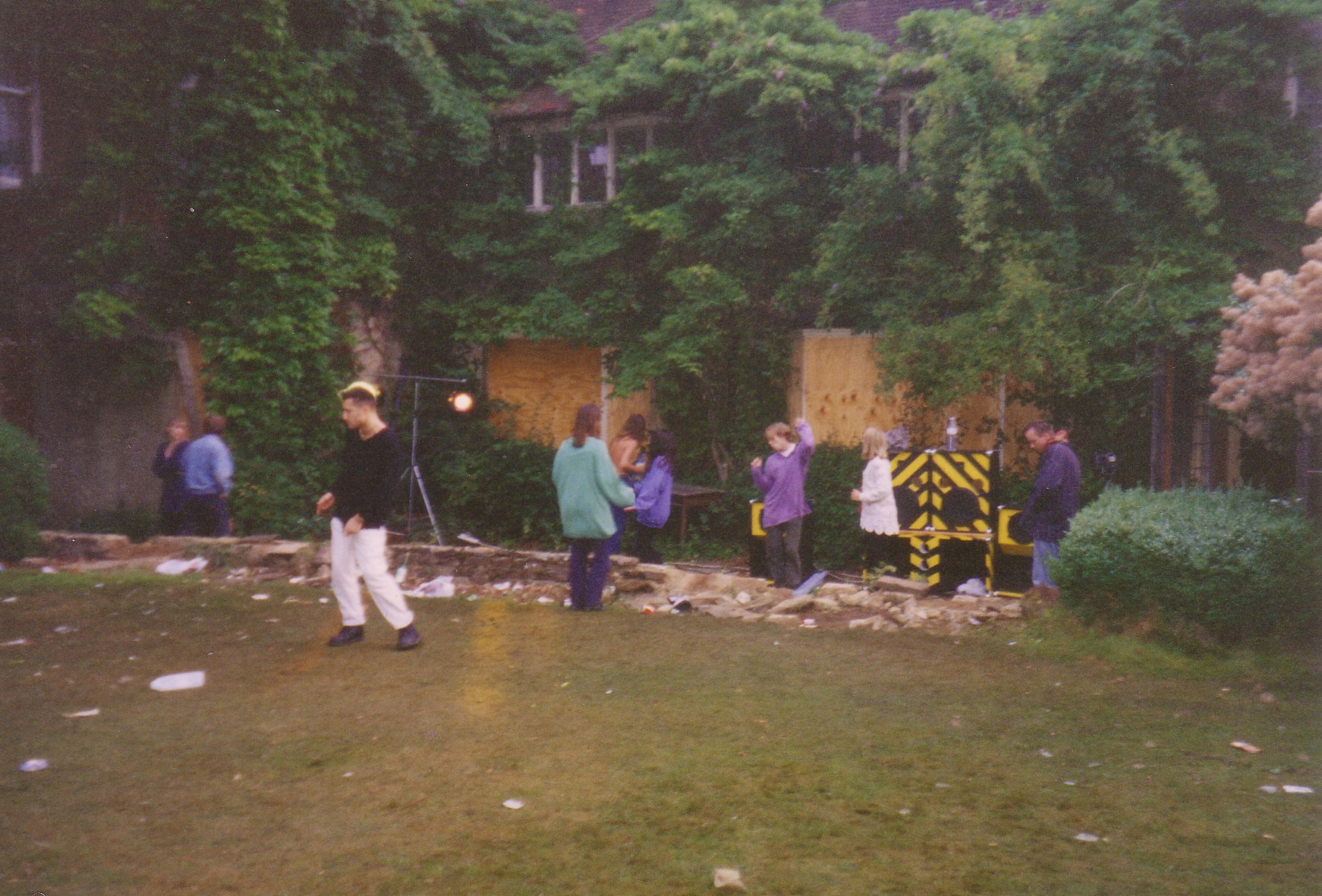 Pineapple Tribe – Our Soundscene